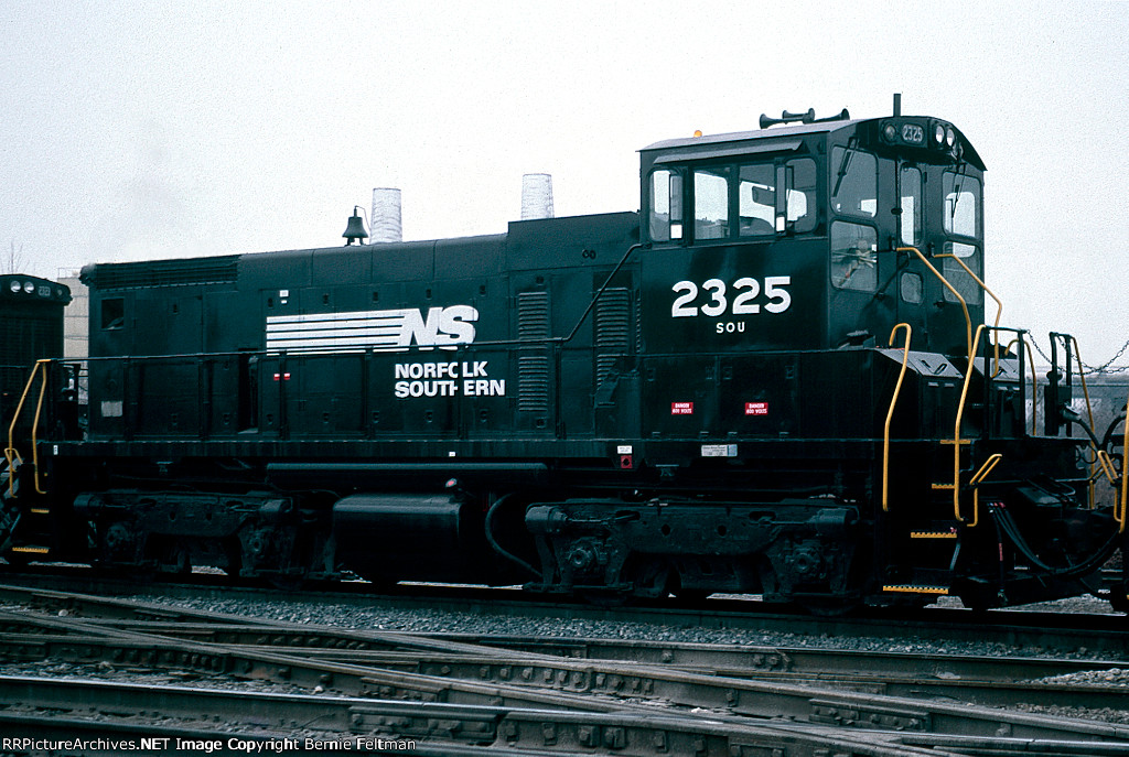 Norfolk Southern SW1500 #2325